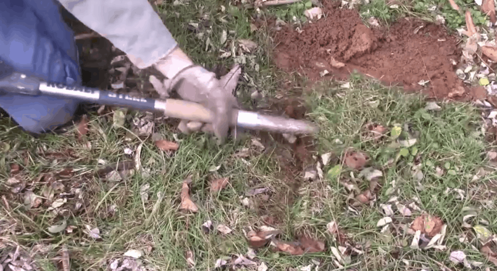 Illustrated guide how to remove grass / clear sod for a garden by hand ...