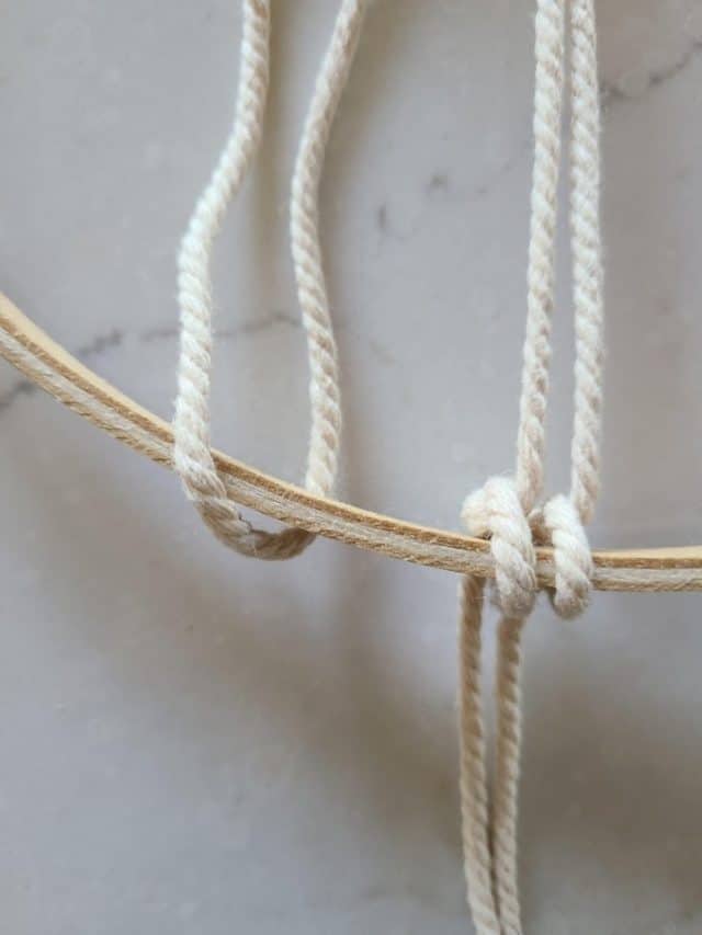 How To Make Modern Macrame Wall Hanging on Embroidery Hoop – GrowIt BuildIT