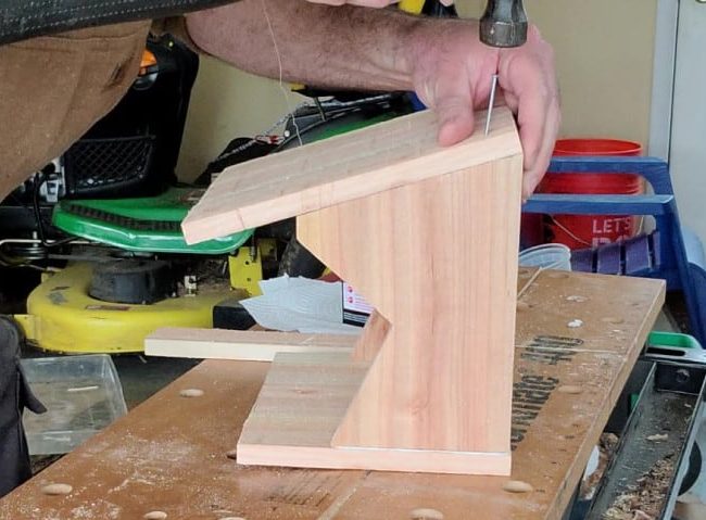 How To Build a Robin Birdhouse / Nest Box – Step by Step – GrowIt BuildIT